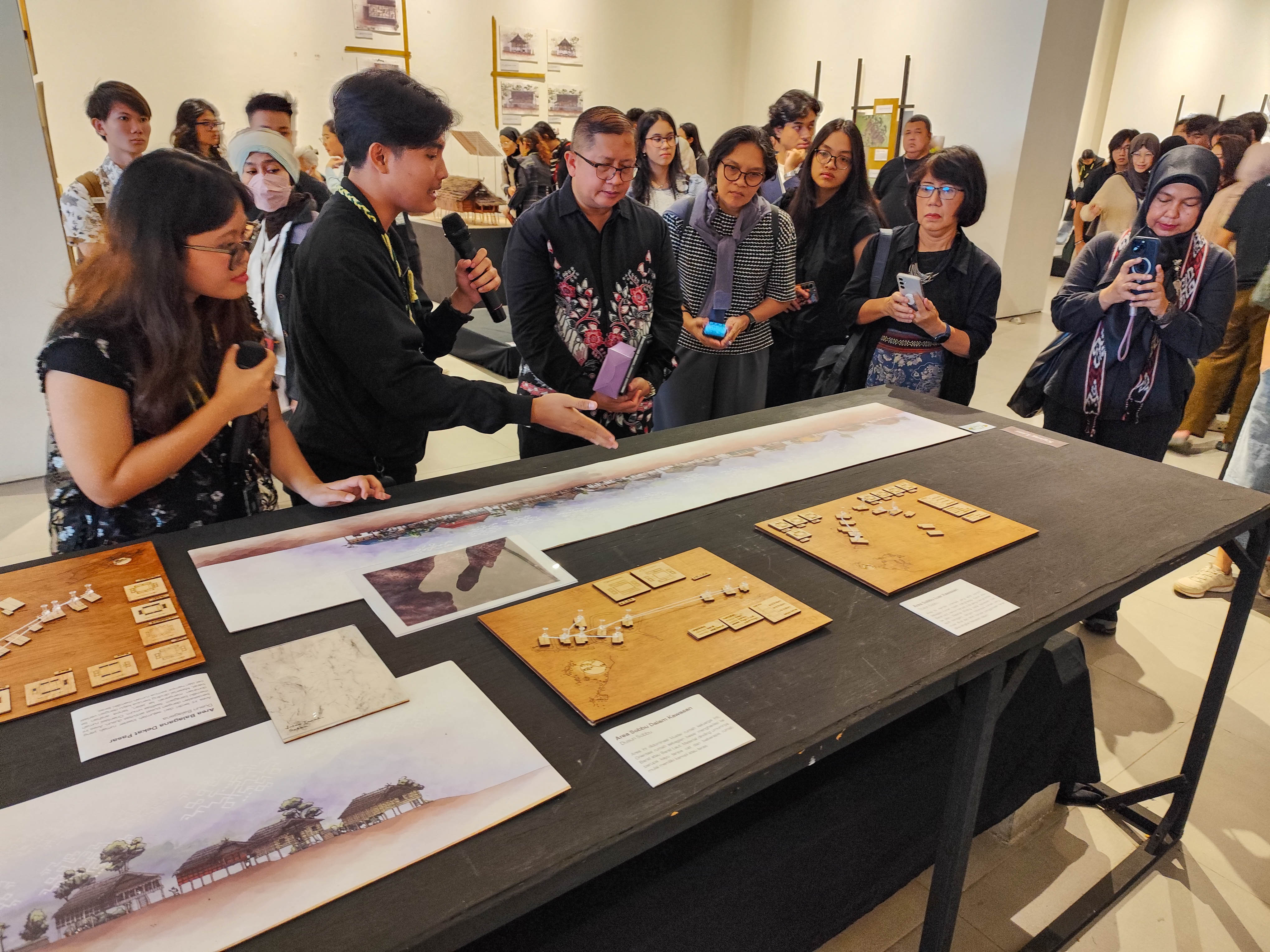 Pameran Ekskursi Arsitektur UI 2025: Tana Toa Hadirkan Makna Arsitektur ...